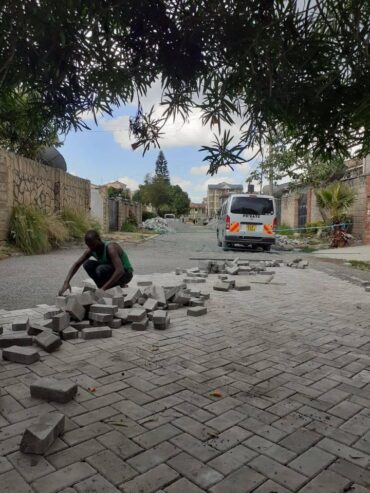 80mm Heavy Duty Cabro Paving Blocks - Call us on 0777500063